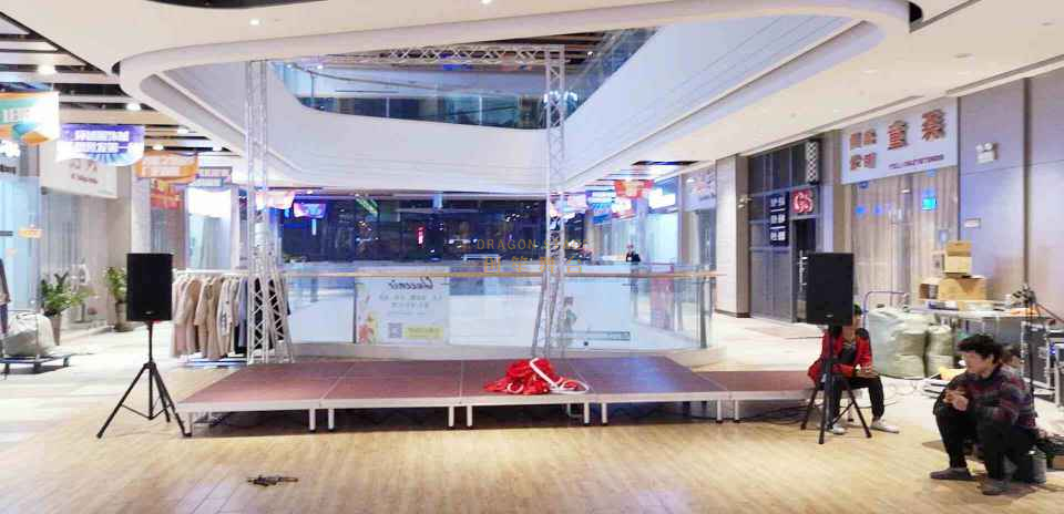 Easy Install Aluminum Indoor Mobile Portable Event Stage Catwalk Stage ...