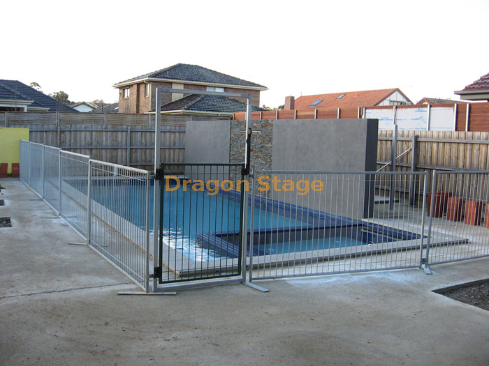 Galvanized Steel Barrier Gate for Safe Zone with Steel Plate Footing ...