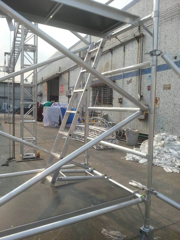 Aluminum Double Hanging Ladder Platform Adjustable Scaffolding 5.22m ...