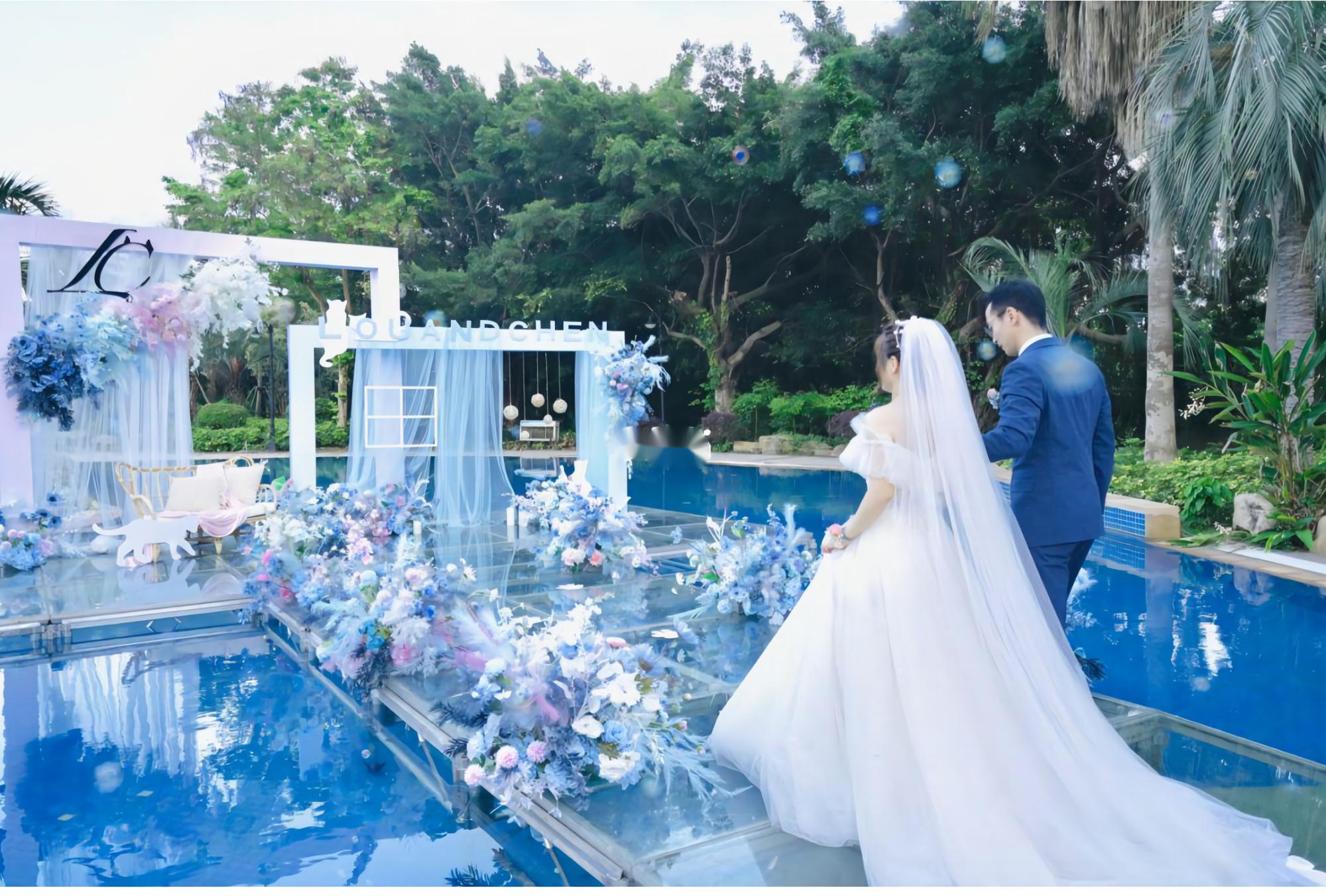 Swimming Pool Wedding Stage Glass Transparent Aluminum Stage from China ...