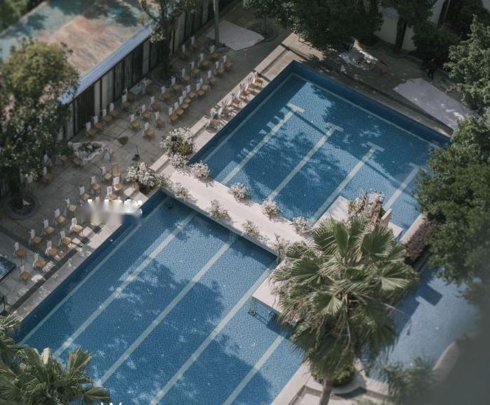 Transparent T Portable Glass Stage Design for Swimming Pool from China ...